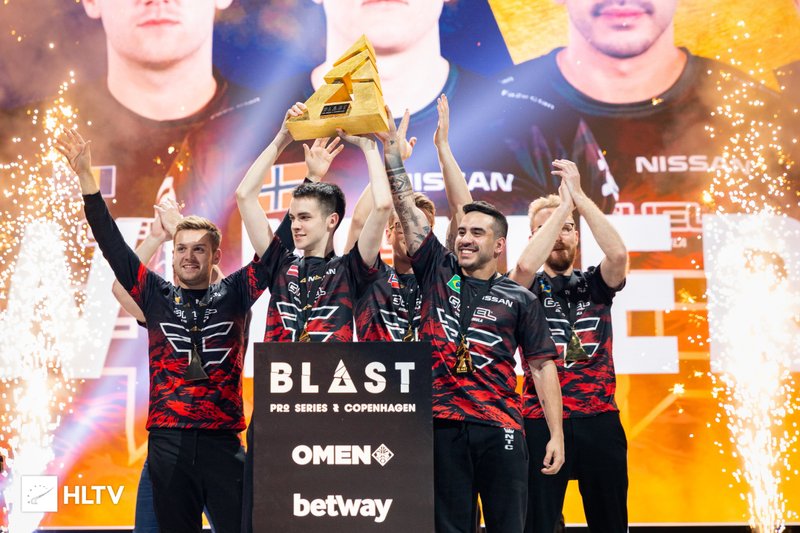 Dope Faze Logo FaZe Embrace Smooth New Logo Amidst Roster Changes