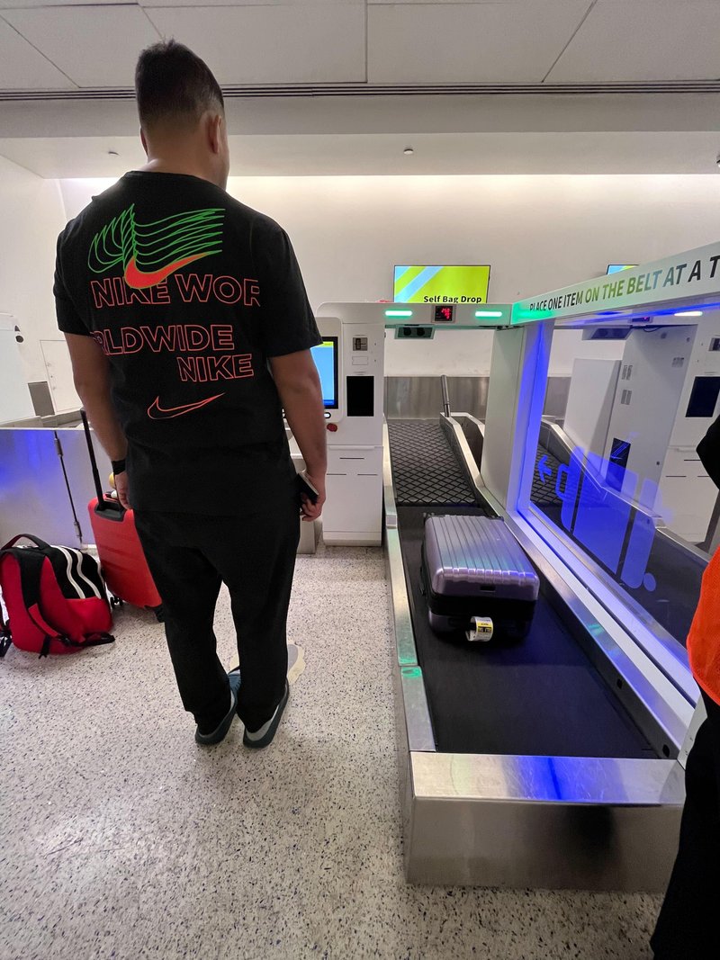 Lax Airport Baggage Claim